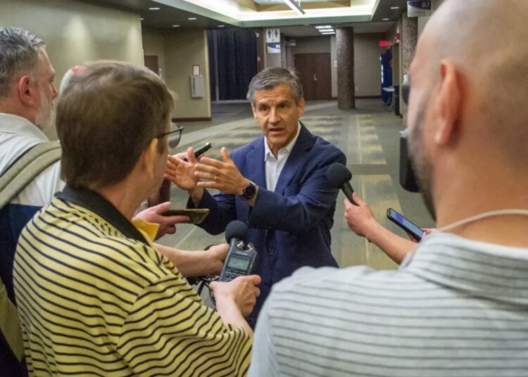 The Illinois Review - Home